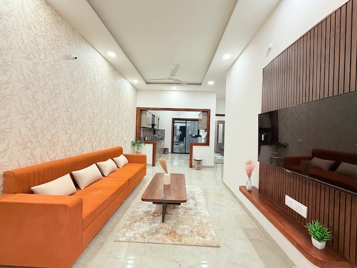 Homeescape Signature 2bhk Ground Floor - Indore