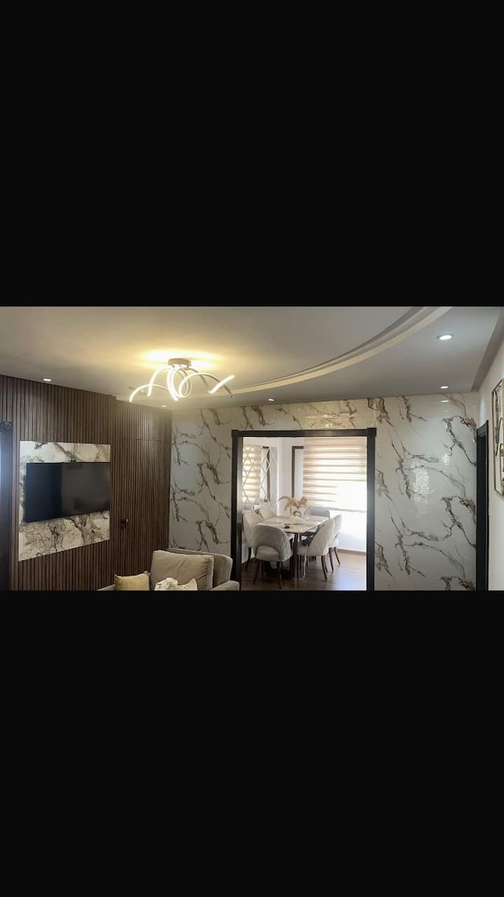 Belle Maison, Entièrement Rénovée Et Moderniste - Salé