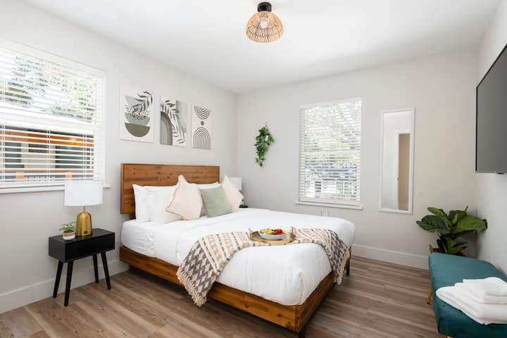 Walk To Uf/stadium | Near Shands/downtown (New!) - Gainesville, FL