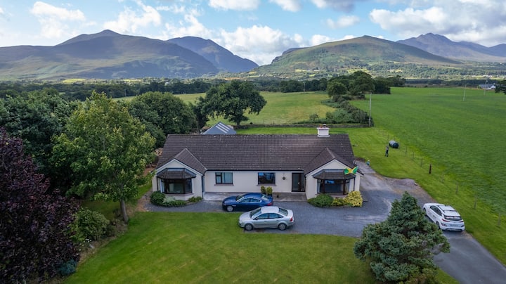 Five Oaks-mountain Views Of The Gap Of Dunloe - County Kerry