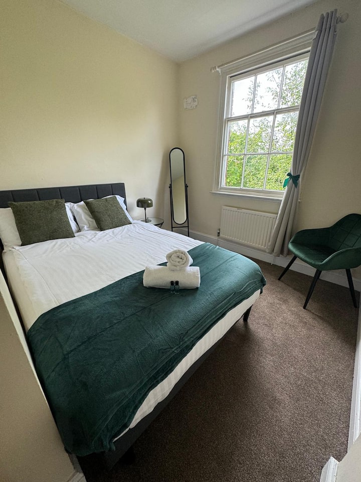 Victorian House In Cherry Orchard, Close To Town - Shrewsbury