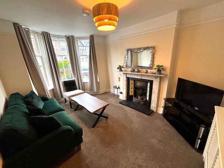 Victorian House In Cherry Orchard, Close To Town - Shrewsbury