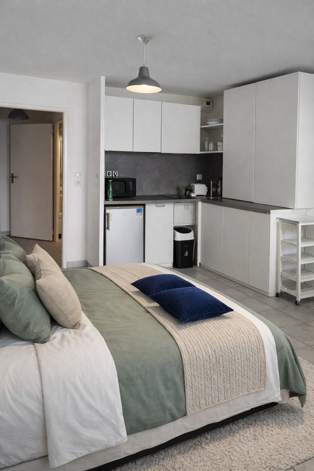 studio 5 minutes Aéroport Blagnac & airbus - Appartements à louer à ...