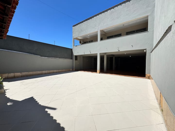 Casa Em Angra | 3 Quartos C/ Ar + Churrasqueira - Angra dos Reis