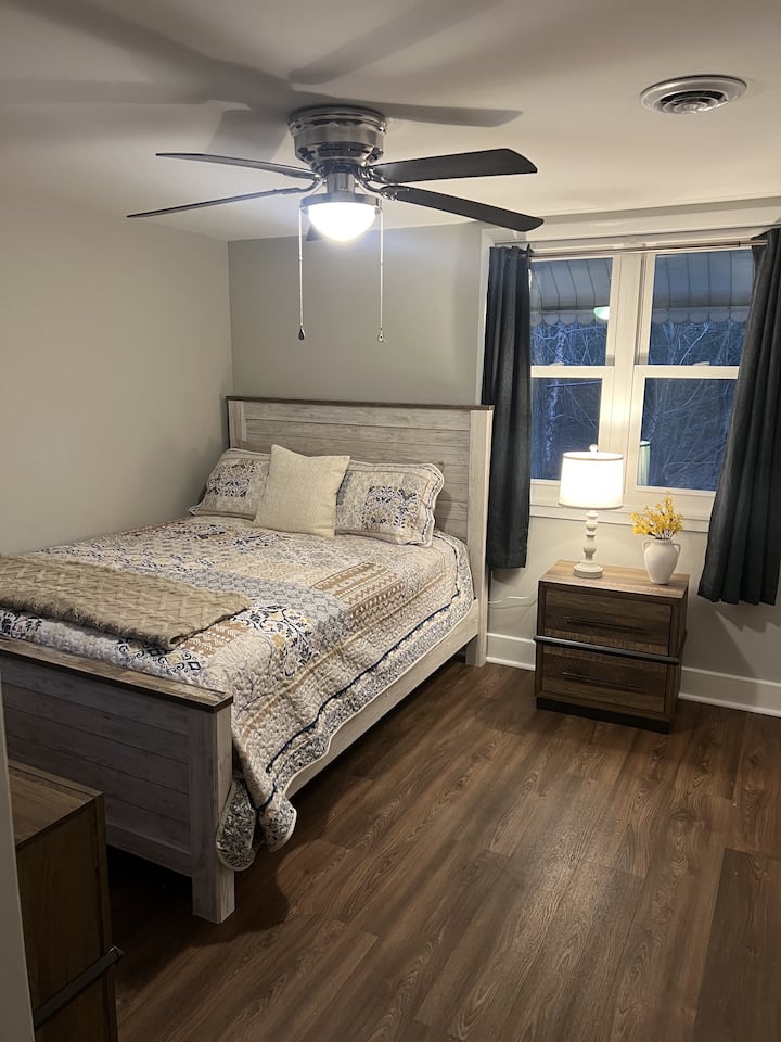Stone Creek Cottage | Pool | 3 Miles To Knoebels - Flyer, Elysburg