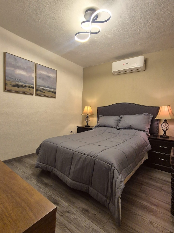 Casa Comoda Con Portón Automático - Mexicali