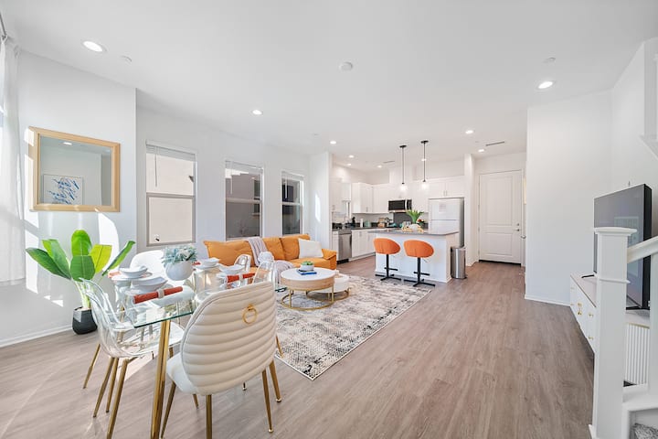 Brand Newbuilt 3b2.5b The Arbor Residence Spacious - West Covina, CA