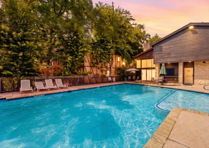 1br | Balcony | Pool | Hot Tub | Washer/dryer - Wolfpack, New Braunfels