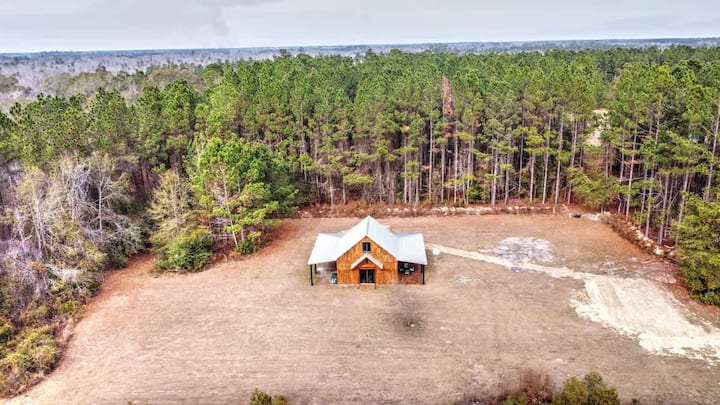 Quiet Acres Barn By Dream Vacation - Nashville, GA
