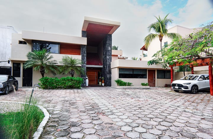 Exclusive Villa Near The Beach - Cancún