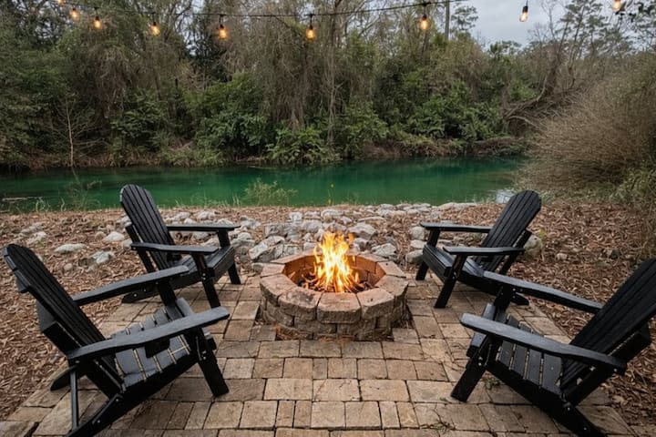 River View Retreat • Fire Pit • Near Downtown - Abita Springs, LA