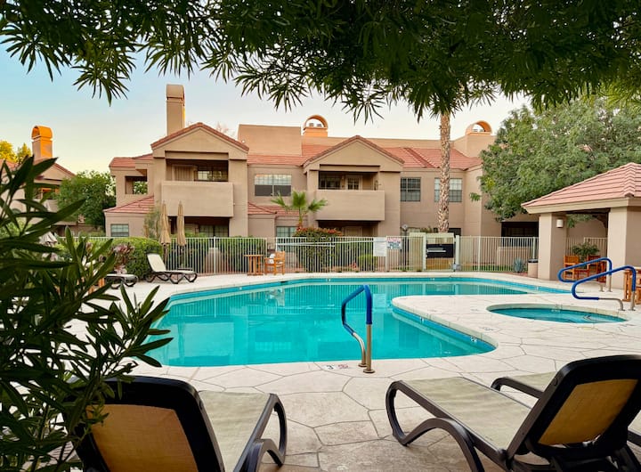 Condo: Steps To Pool, Greenbelt-mins From Old Town - Scottsdale, AZ