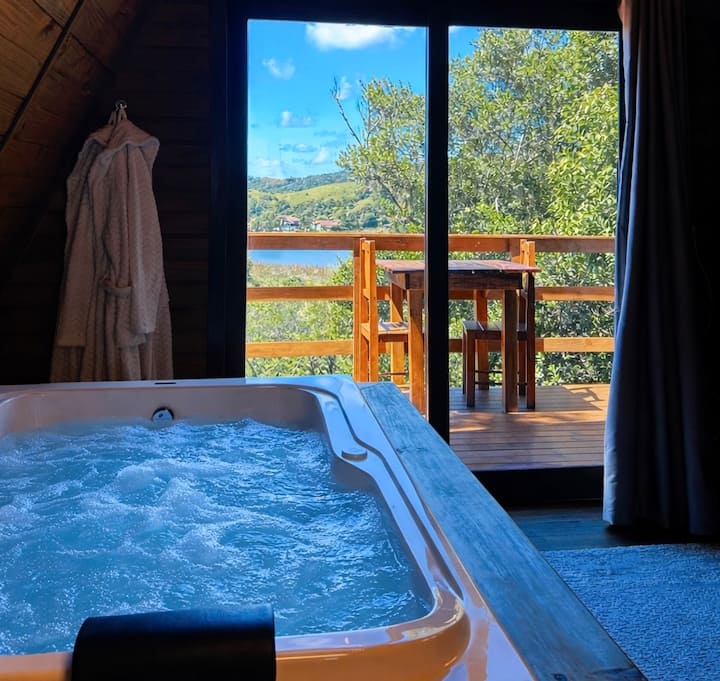 Chalé Com Banheira E Vista | Praia Do Rosa - Imbituba