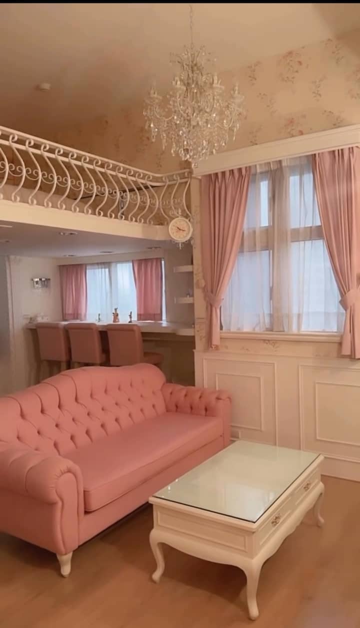 板橋車站電梯大樓，高樓層精美樓中樓，2026/4-6只可短租，屋主去唸語言學校 - Taipei