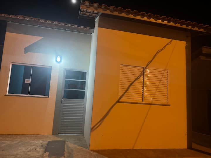 A Casa Contém 5 Peças Tudo Novo Na Casa  Com Ar. - Bonito