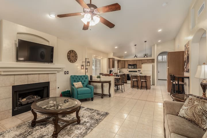 3br/2ba - Spring Training & Golf Lovers Dream - Surprise, AZ