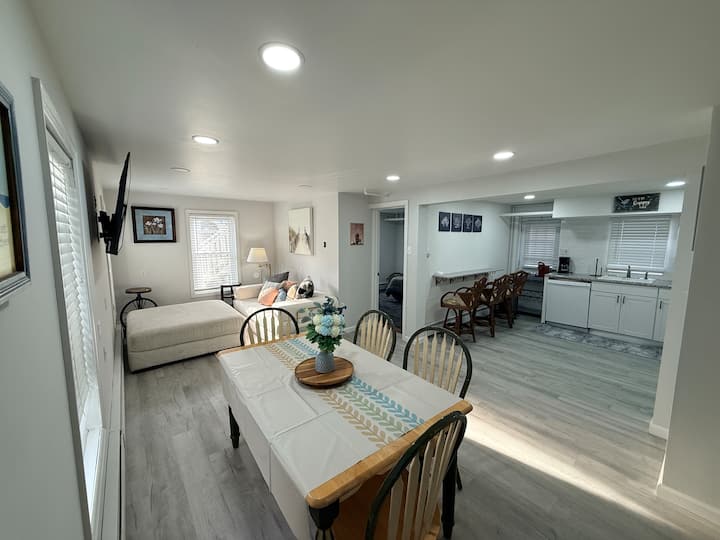 Adorable 1st Fl Unit In Ventnor! Location! 2br 2ba - Ventnor City, NJ