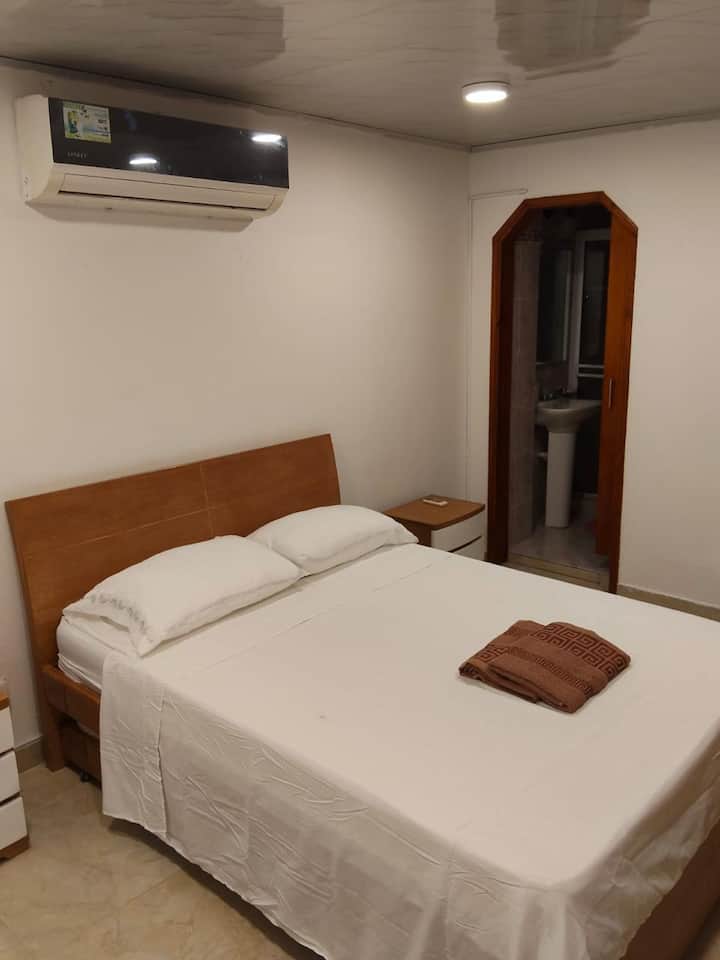 Remodelado Apto Con Balcon A 50 Mts De Playa Ppal - San Andrés