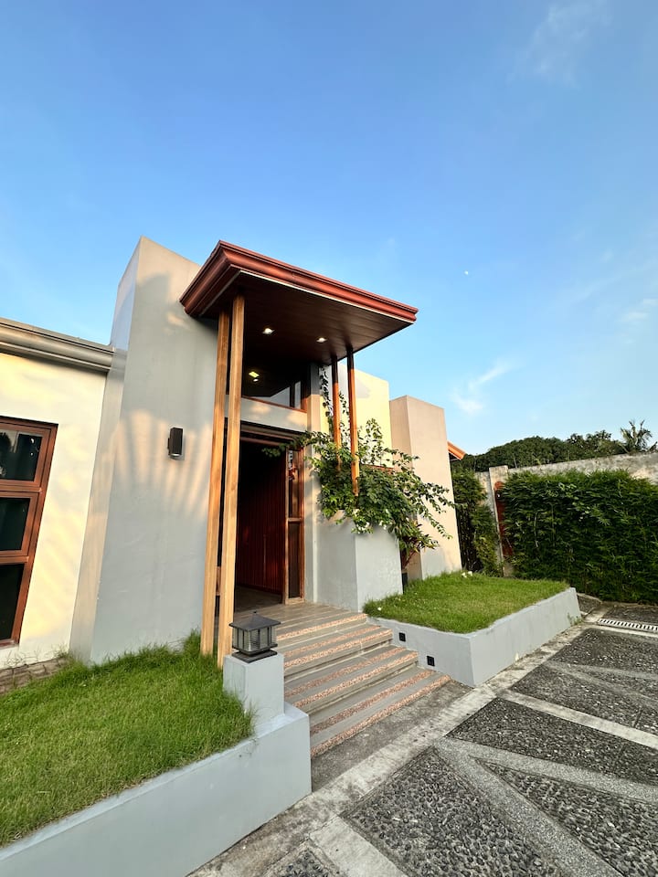 Private Pool Villa | Teddy’s Place Villa 2 - San Rafael