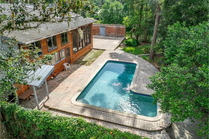 Walk To Swamp And The "O" Dome! 8 Blocks From Uf! - Gainesville, FL