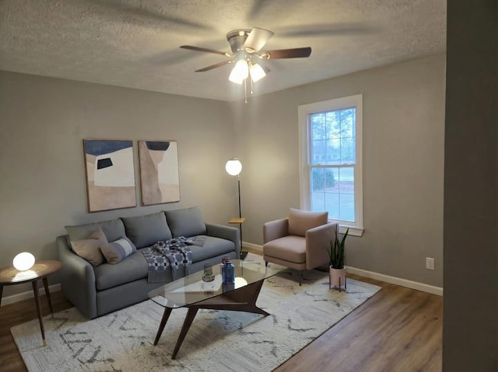 Freshly Remodeled 3 Bedroom Apartment - Lake Morris, KY