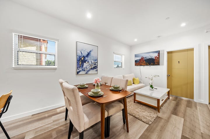 3br3ba House In Hollywood+parking - Los Angeles, CA