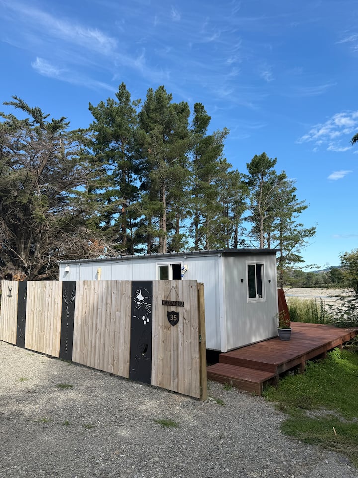 Unwind In Our Peaceful, Self-contained Cabin. - Ruatoria