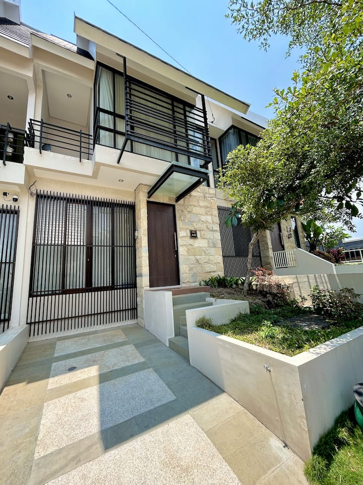 Baboo Villa Kusuma The Most Affordable One In Batu - Batu