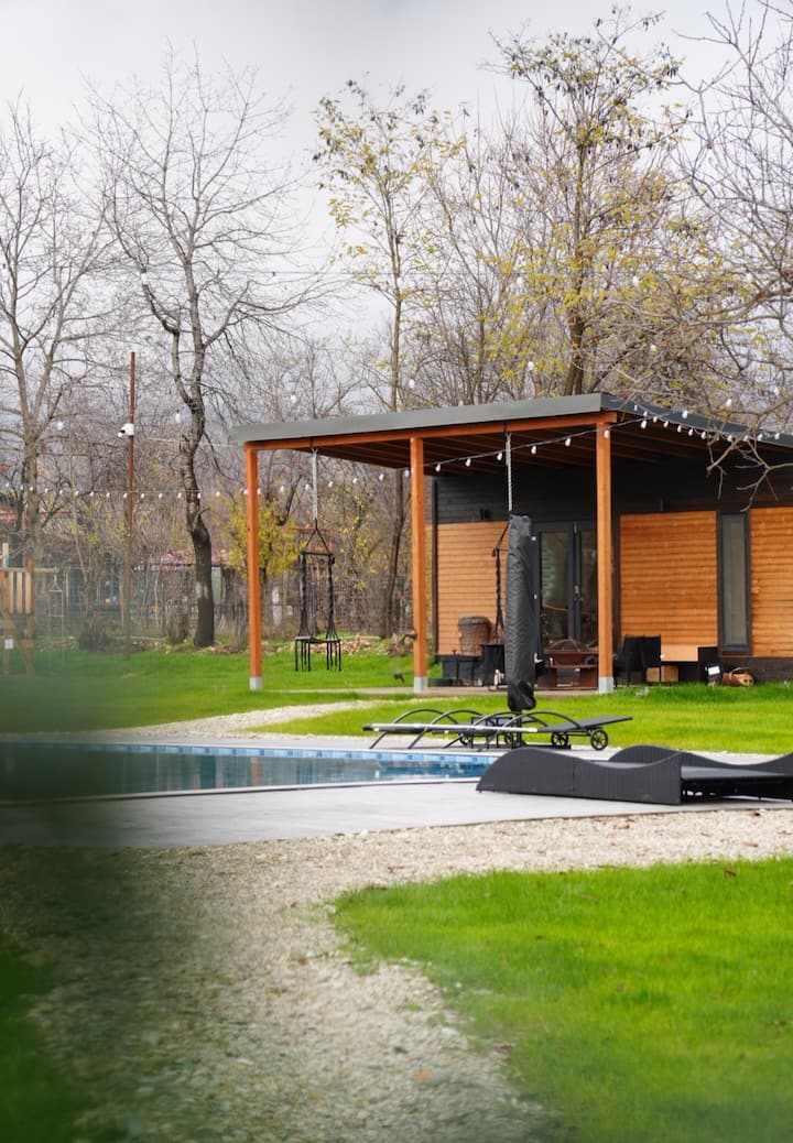 Badash Tiny Village–the Fox Lair-bbq&heated Pool - Polovragi