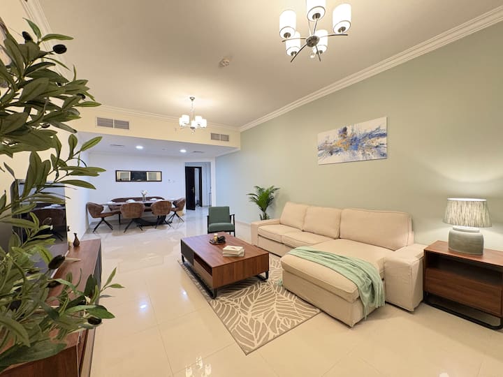 Luxury 3br | Sea & Skyline View | Noor Mosque View - Charjah