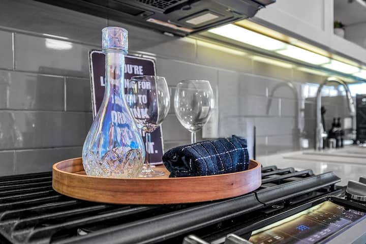 Irvine/irvine Spectrum/20 Min 2 Beach & Disneyland - タスティン, CA