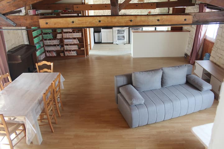 Appartement Avec Terrasse à 2 Pas Du Centre Ville - Surgères