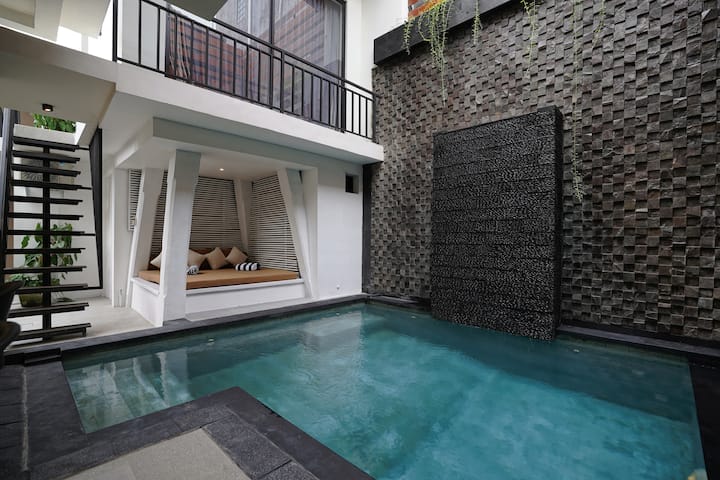 Cleo Villa Padma - Cozy Tropical Escape - Seminyak