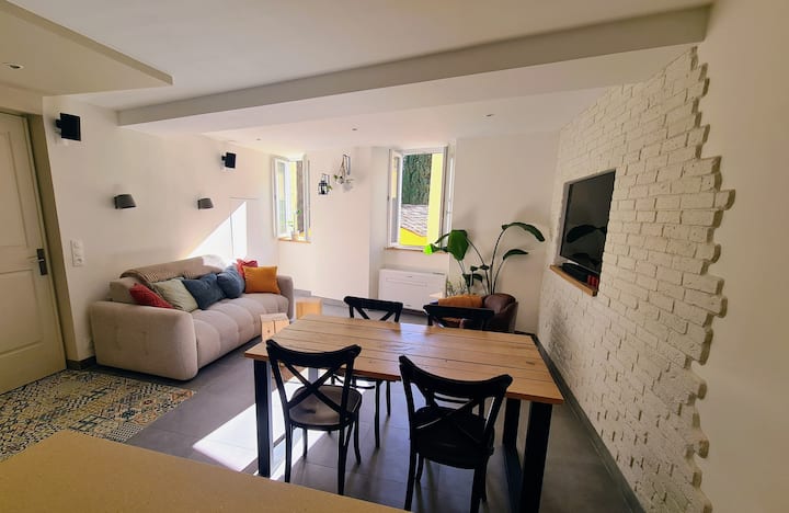 Un Air D’enfance En Bord De Mer - Villefranche-sur-Mer