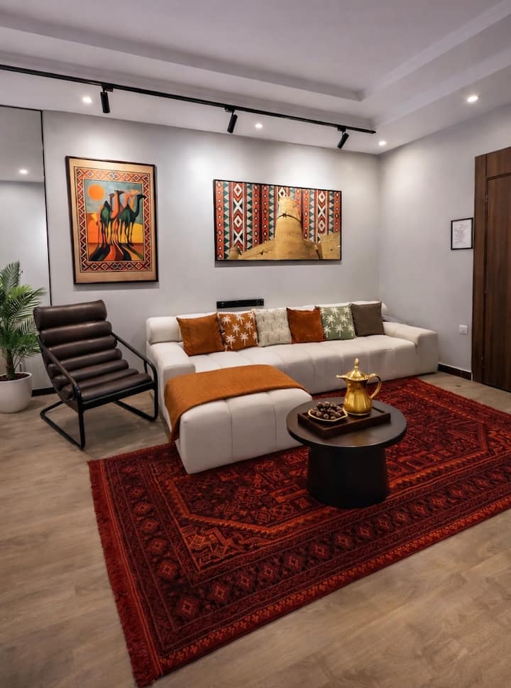 شقة فاخرة نجدية بتصميم سعودي مع سينما وجاكوزي - Saudi Arabia