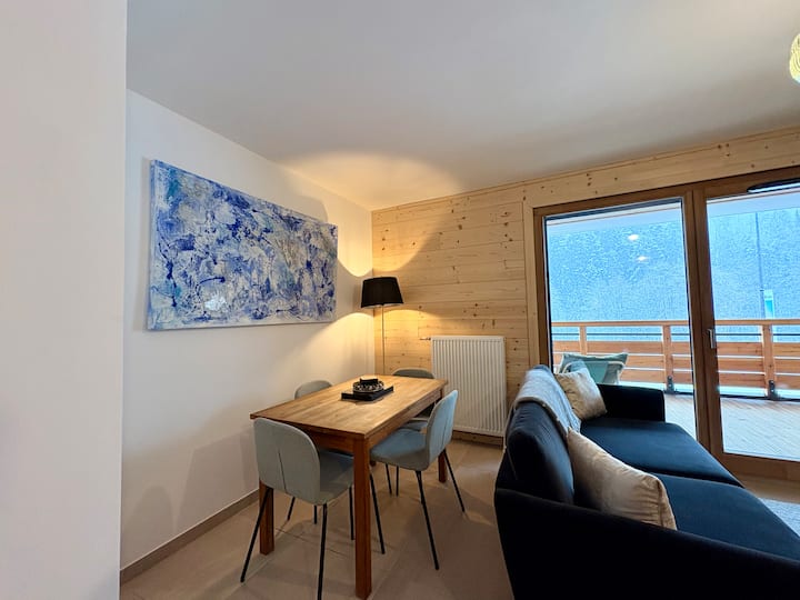 Apartment Eira; Steps To Ski Lift, Calm Setting - Les Gets
