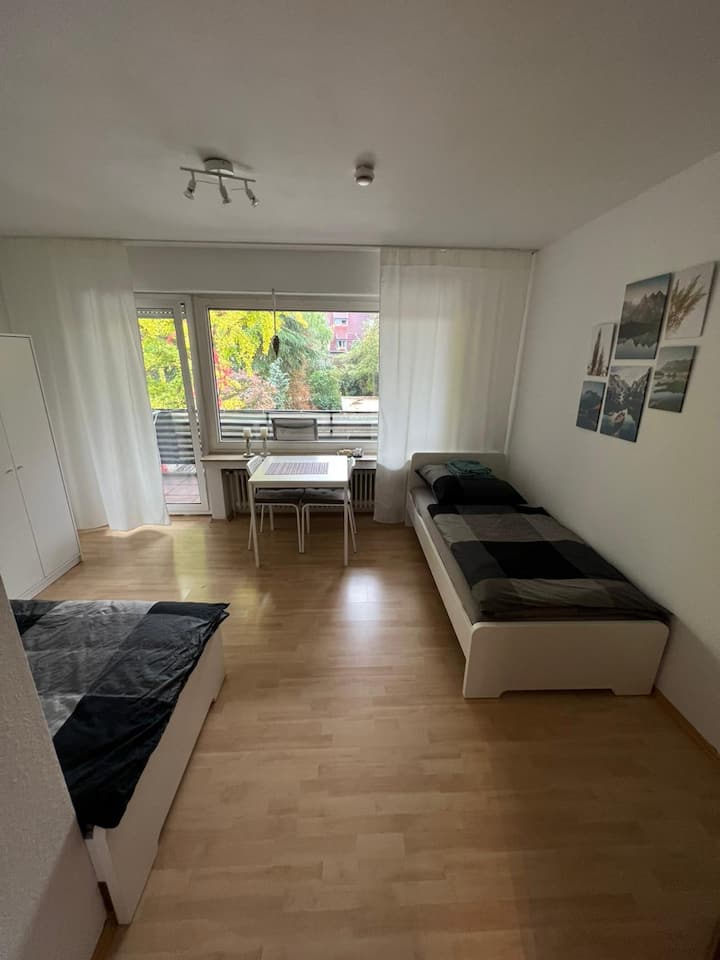 Zentral Gelegenes  Apartment Am Schillerplatz Mg30 - Mönchengladbach