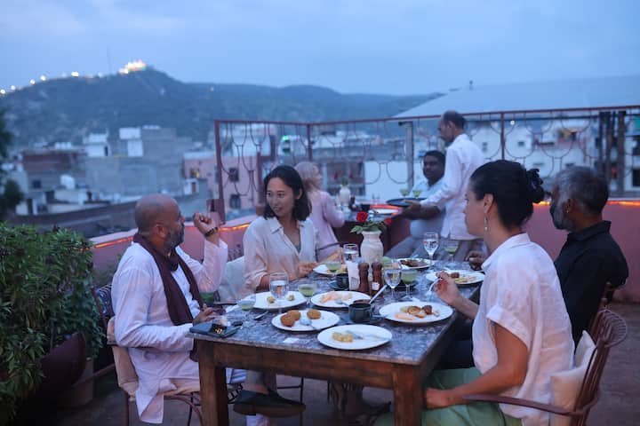 Comfort For Families And Friends In Jaipur - 자이푸르