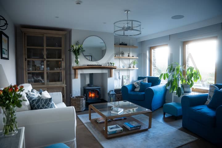 Burnham House - New! Dingle Bay Views! - 丁格爾