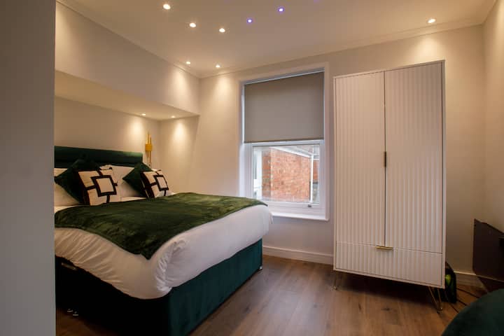 Trendy 1bed Flat Next Weymouth Beachfront - Weston