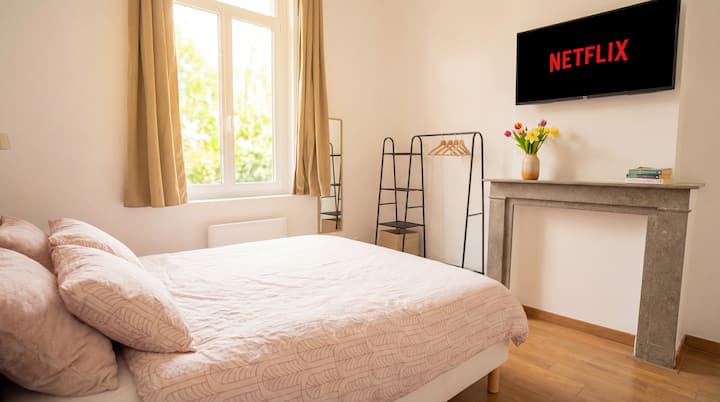 T2 De Charme Neuf • Centre Ville • Parking Privé - Valenciennes