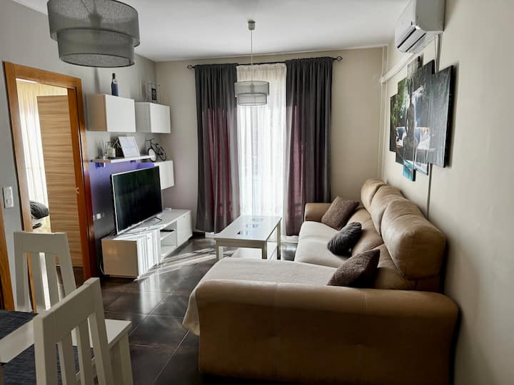 Bright 2‑bedroom Flat 5 Min To The Beach + Parking - Roquetas de Mar