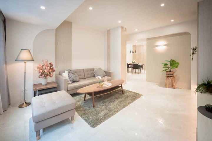 小巨蛋繁華圈・質感家庭宅   Taipei Arena Luxe 3br - Taipei City