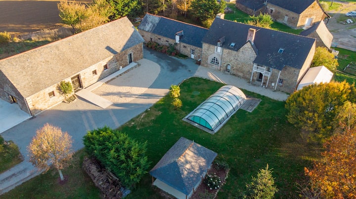 Le Manoir Convivial - Châteaubourg