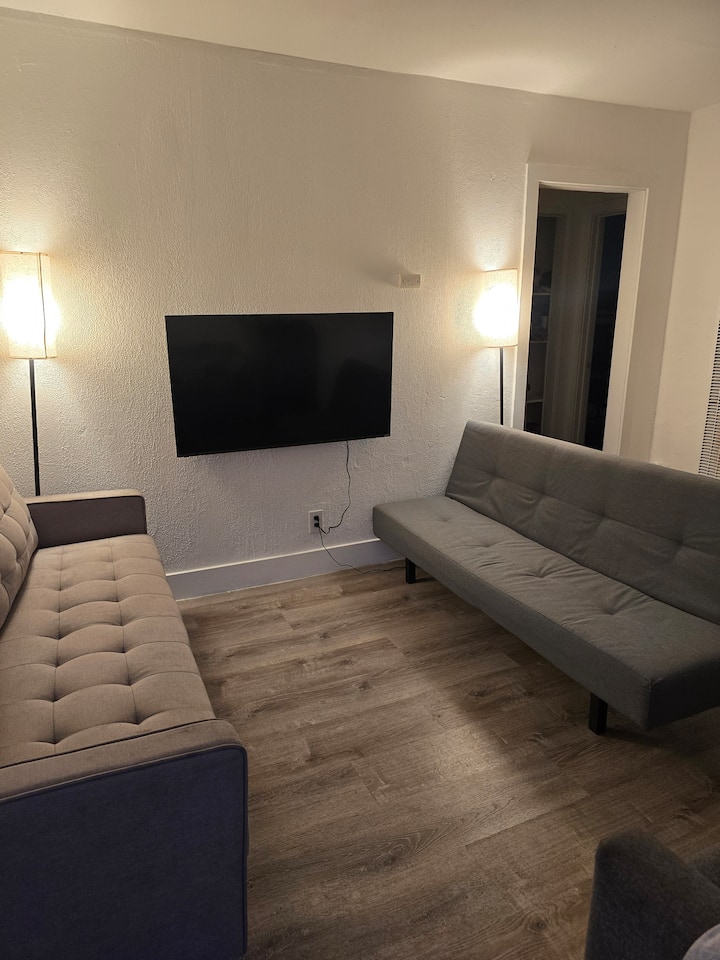 The Hangout - Rm 1 Bed A - Men's Crash Pad - Berkeley, CA
