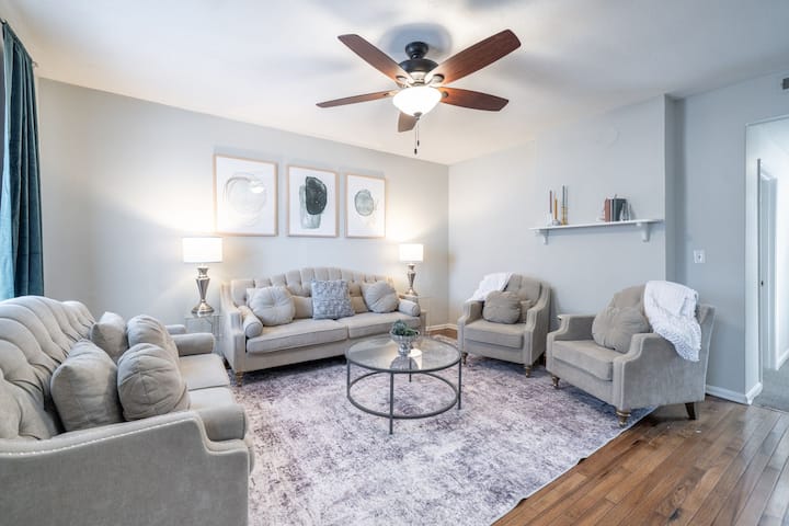 This One's Got Flex Appeal! - Louisville, KY