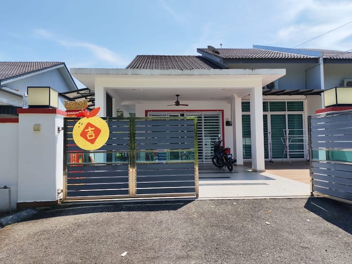 Homestay For Short-term Rental Kuala Kangsar - Kuala Kangsar