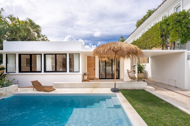 Luxury Coastal Retreat | Steps From The Beach - San Juan