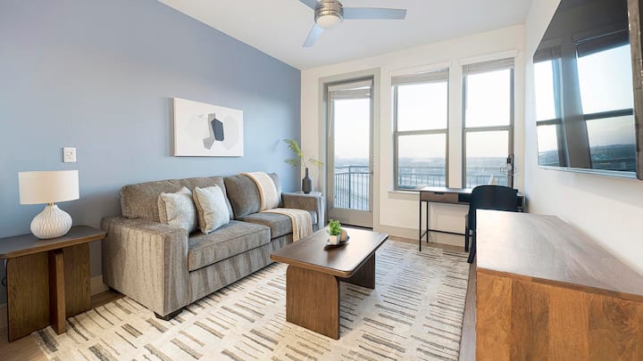 Landing | Beautiful 1bd, Pool, Clubhouse - Austin, TX