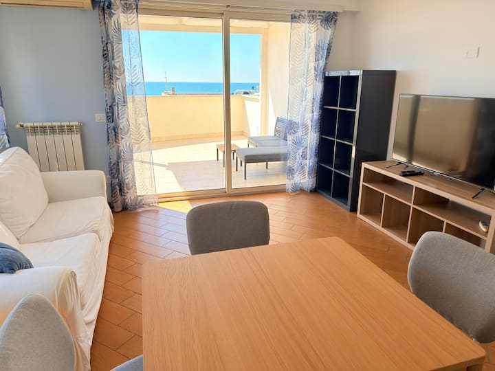 Meduse Seafront - Beach Penthouse - Ardea